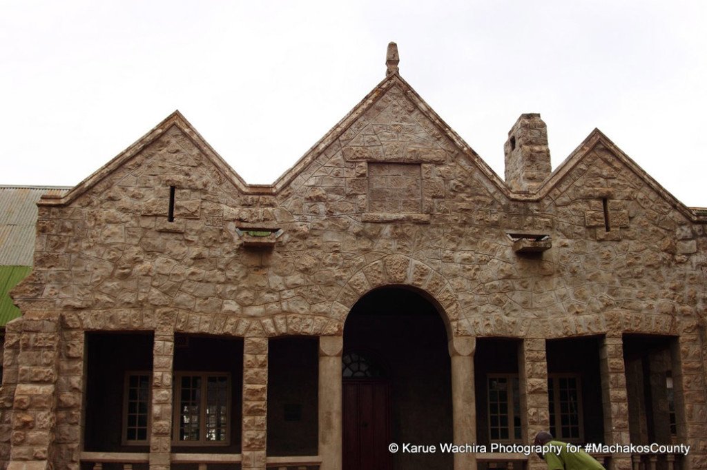 Macmillan Castle – Safari254